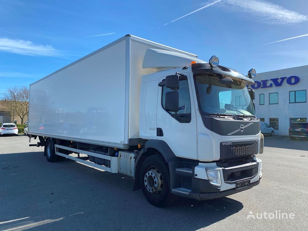 Volvo FL250 box truck for sale Denmark Kolding, YD39844