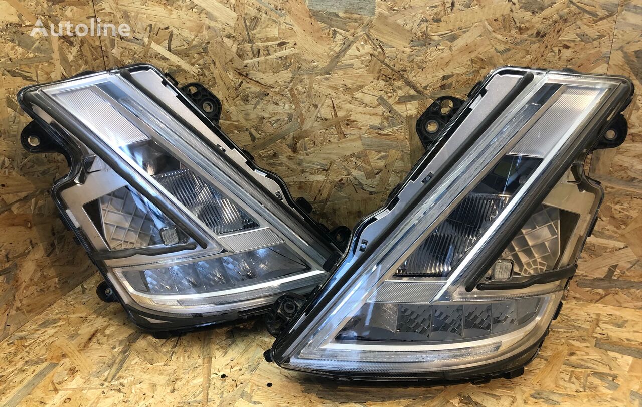 VOLVO FH5 FH4 24056511 24056510 headlight for VOLVO FH5 FH4 truck for ...