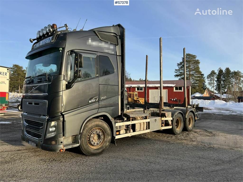 Volvo FH16 timber truck for sale Sweden Västerbotten, UY39355