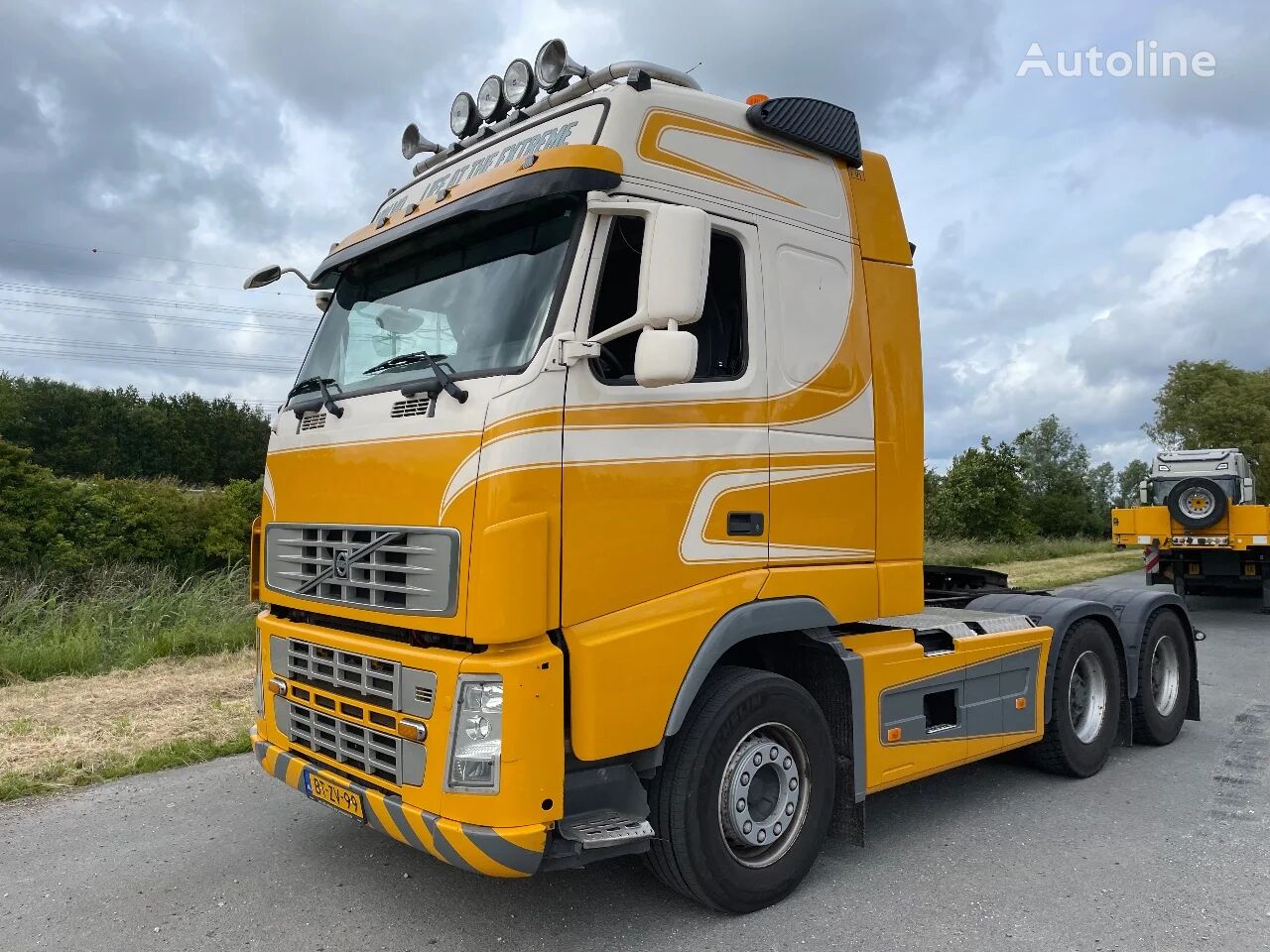 Volvo FH 520 6x4 hub reduction just 92.955 km FULL OPTION truck tractor ...